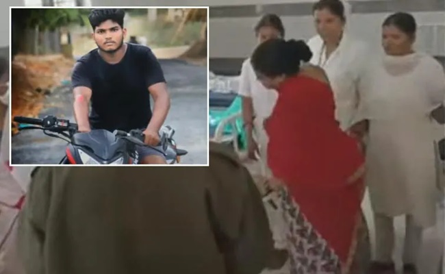 Class 11 girl set ablaze by boyfriend, dies in Andhra hospital - Great ...